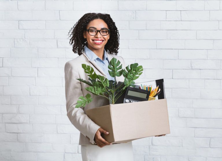 What to Bring on Your First Day of Work - 22 Essential Items