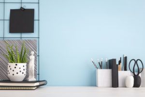 How to Decorate an Office with No Windows in 10 Simple Steps