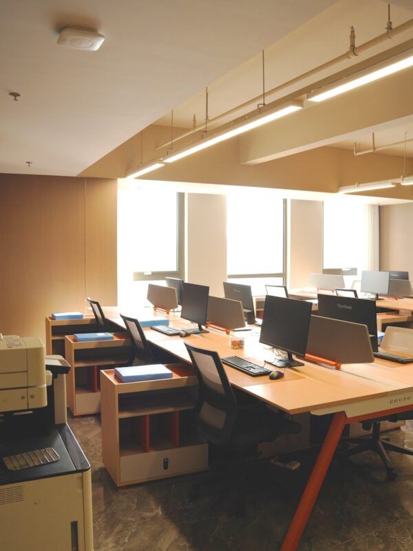 24 Corporate Office Decor Ideas to Inspire Your Team Daily