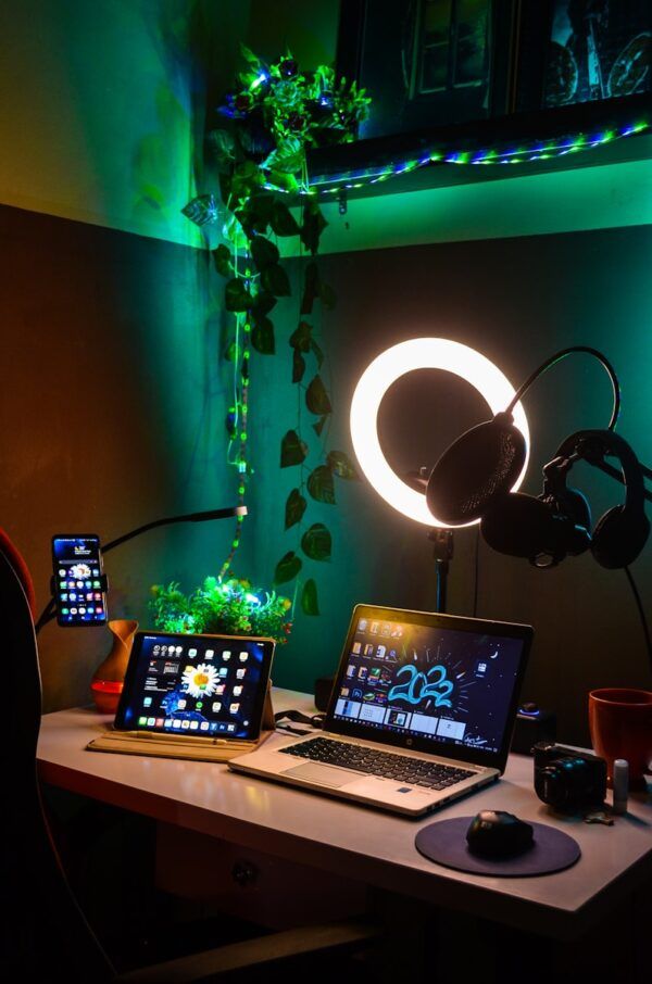 28 Cozy Office Ideas at Home to Inspire Your Ingenuity