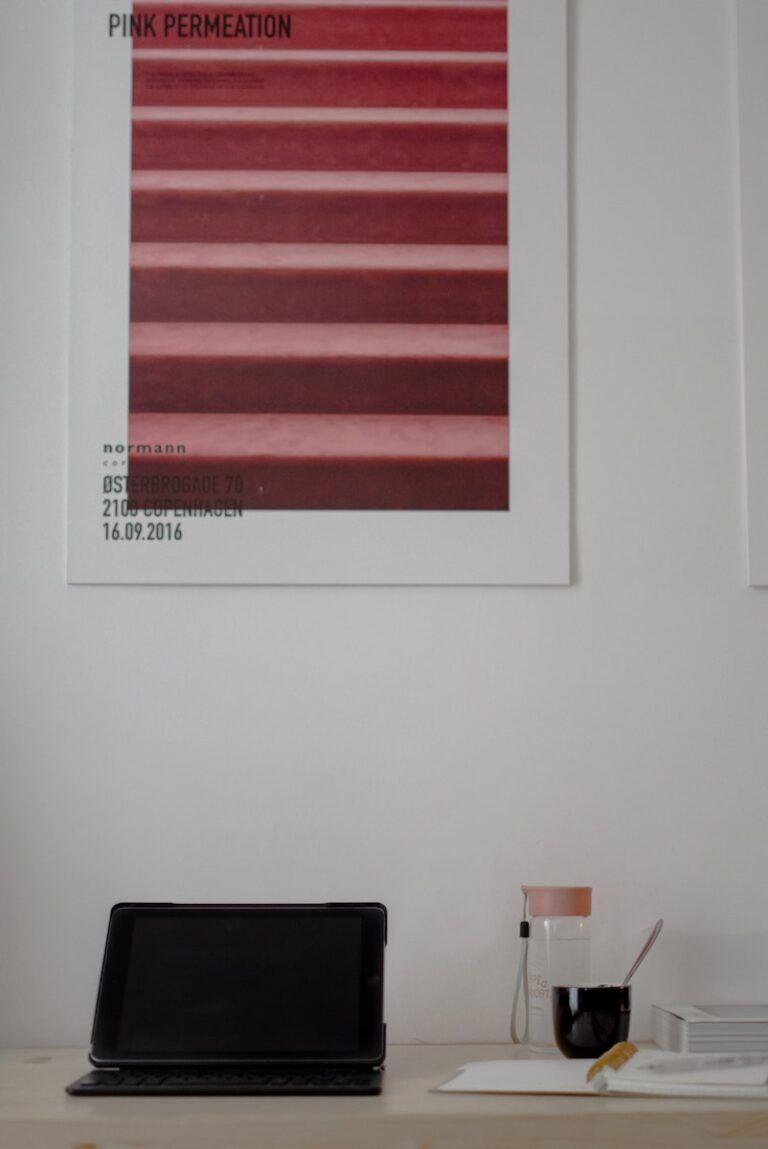 22 Elegant Zen Office Space Ideas for a Minimalist and Mindful Workspace