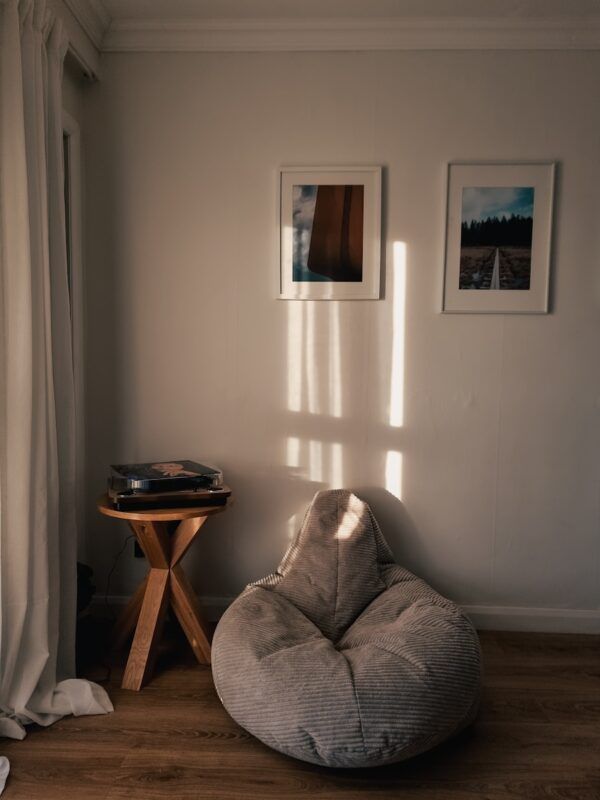 24 Ideas to Create a Cozy Therapy Office That Feels Safe and Soothing