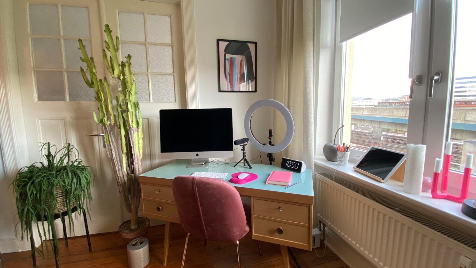 30+ Boho Office Decor Ideas to Spice up Your Workspace