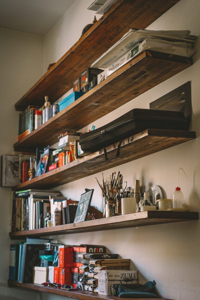 20 Inspiring Office Desk Decor Ideas to Personalize Your Workspace